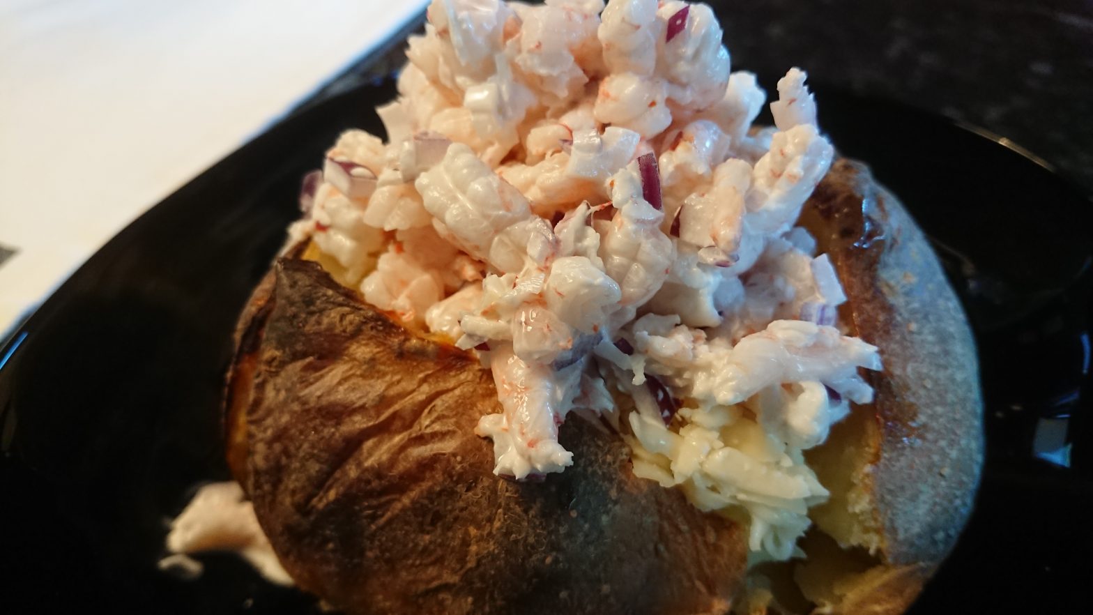 Bakad potatis med räkröra - Katarinas Spis